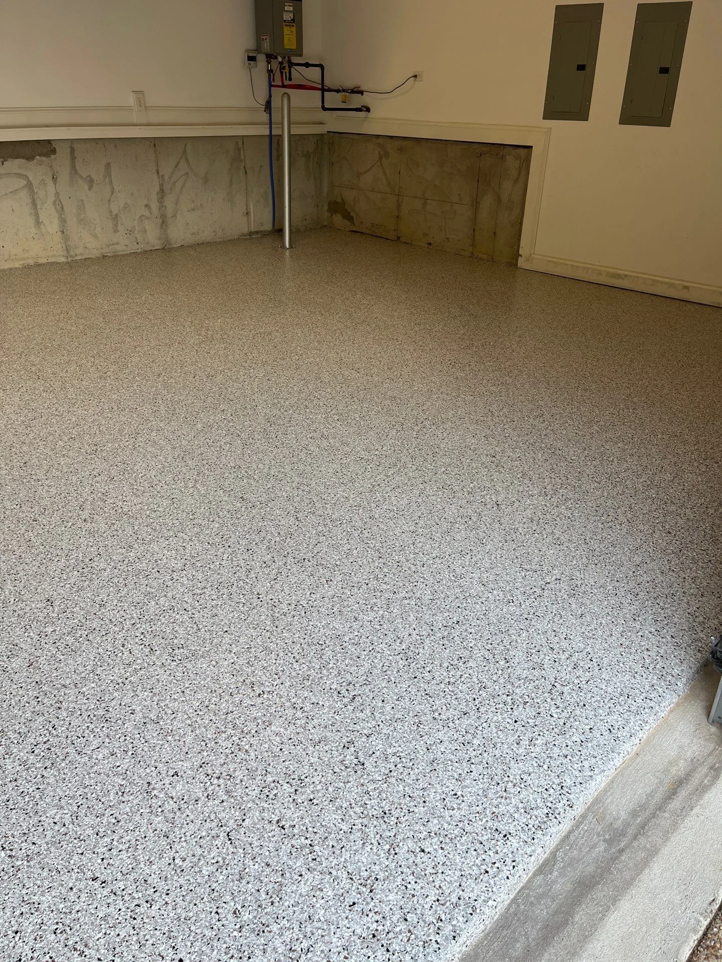 Nashville Garage Floor Transformation: Flake- Coyote Beauty! | My ...